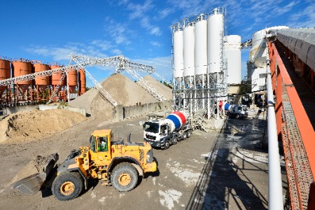 Cemex introduces Vertua ready-mix concrete with recycled aggregates in ...